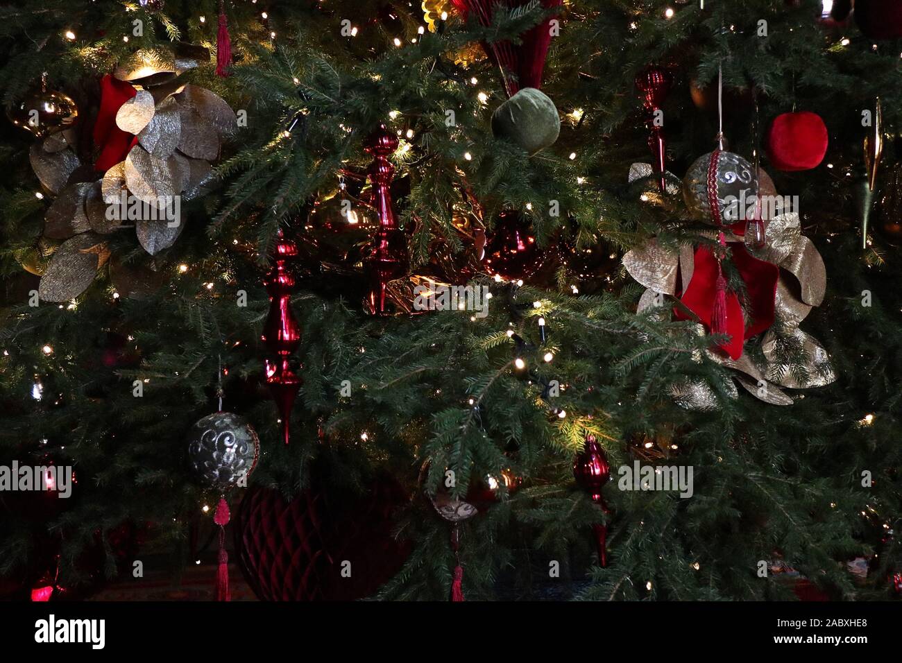 Queen victoria prince albert christmas hi-res stock photography and ...