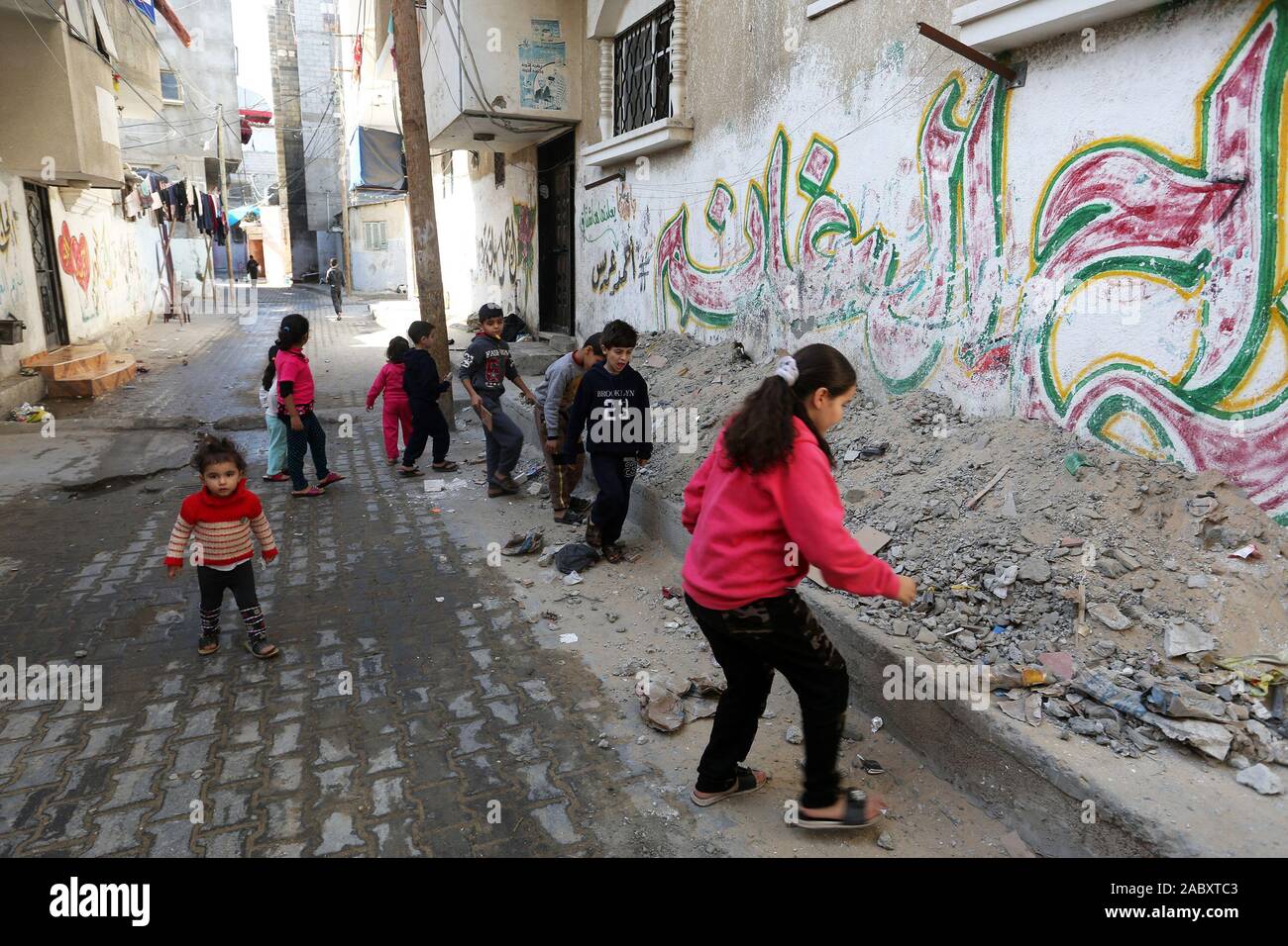 Palestinian Refugees Rafah Camp, in Southern Gaza Strip, on Nov 29 ...