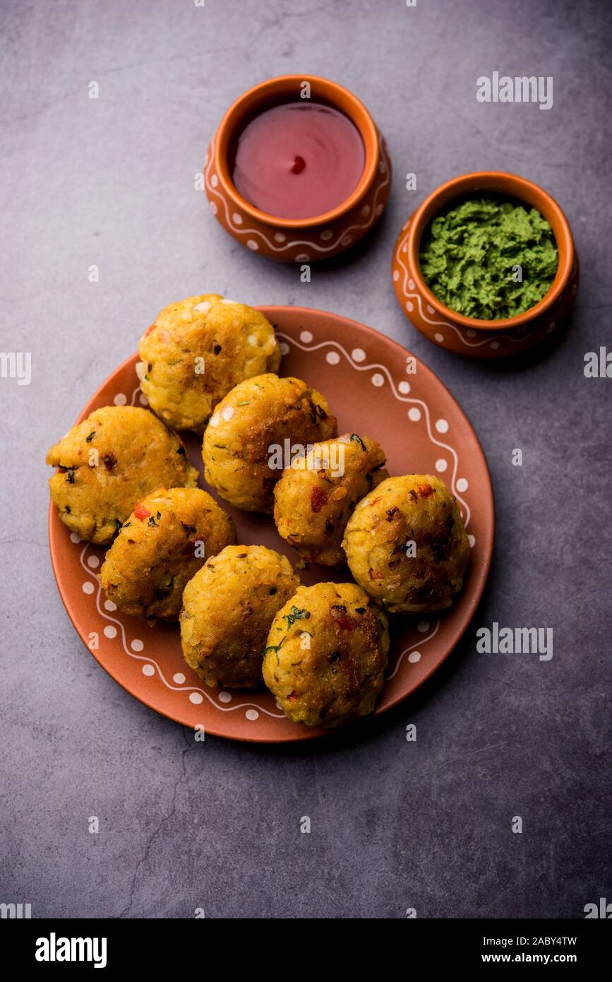 Poha chutney hi-res stock photography and images - Alamy