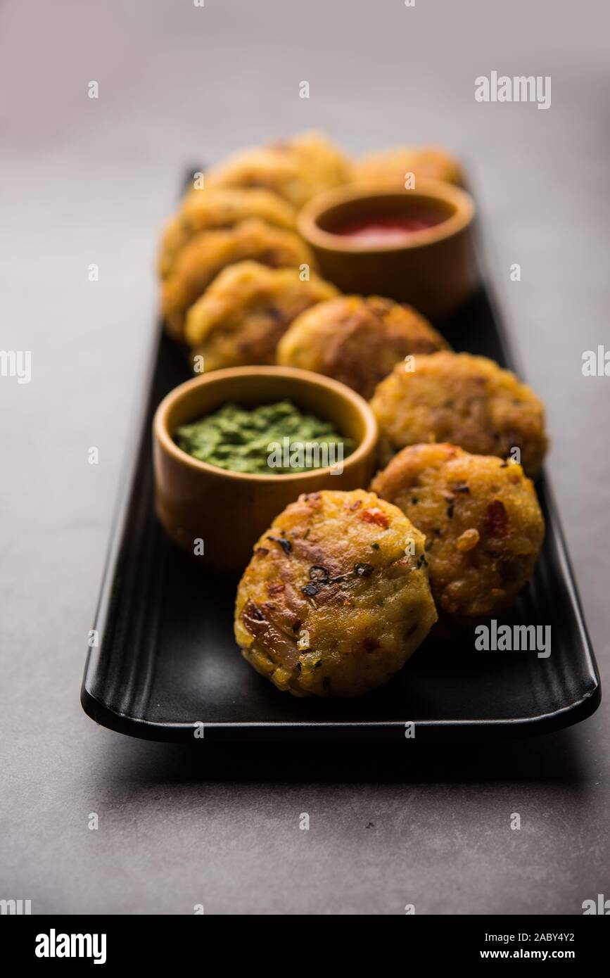 Poha chutney hi-res stock photography and images - Alamy