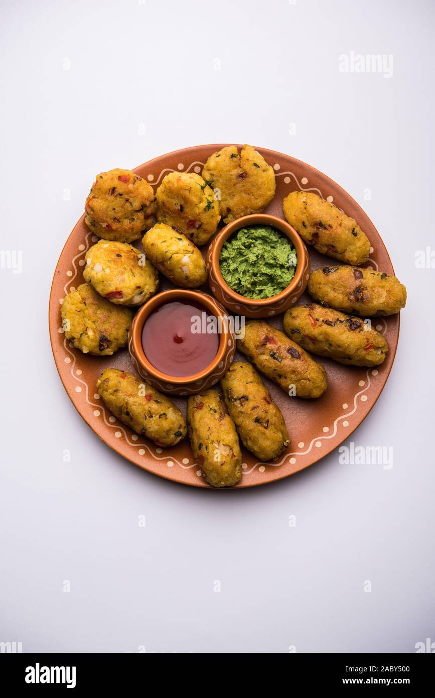 Poha chutney hi-res stock photography and images - Alamy