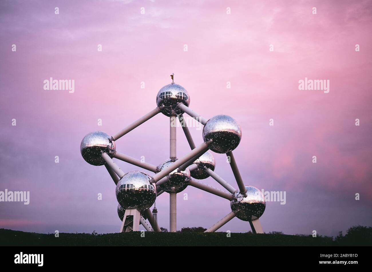 Balls of the atomium monument in brussels hi-res stock photography and ...