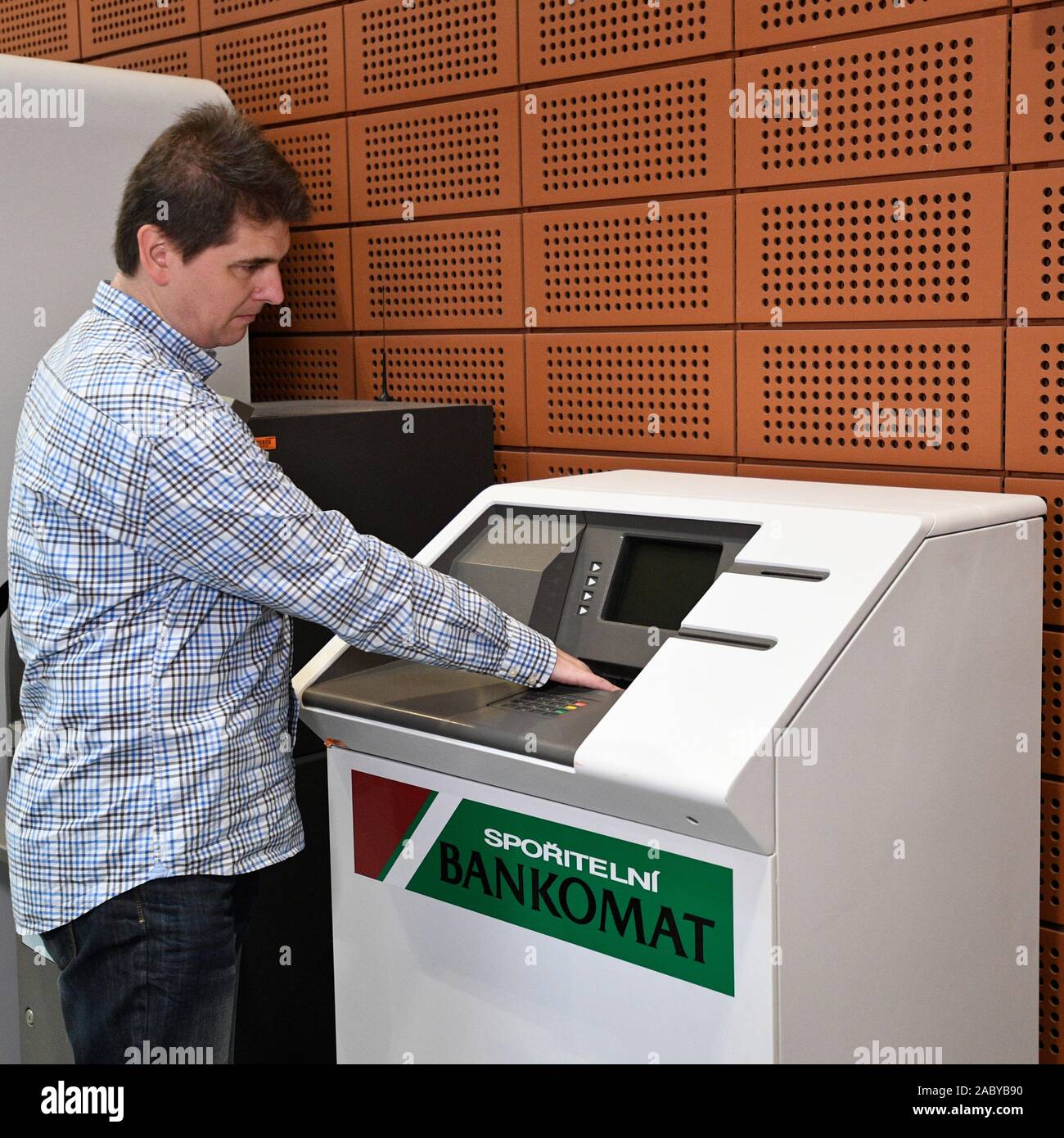 Prague, Czech Republic. 29th Nov, 2019. Czech bank "Ceska sporitelna ...
