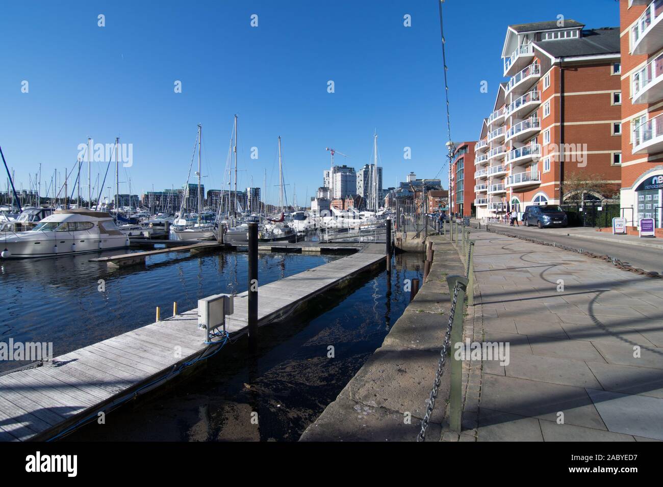 Ipswich orwell quay hi-res stock photography and images - Alamy