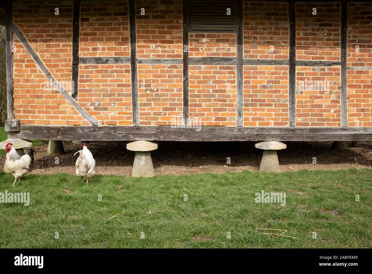 Historic granary building hi-res stock photography and images - Alamy
