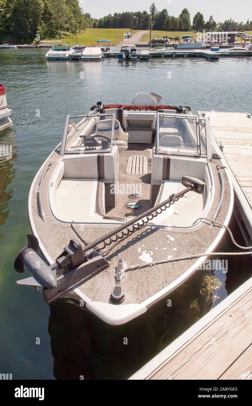 Boat power hi-res stock photography and images - Alamy