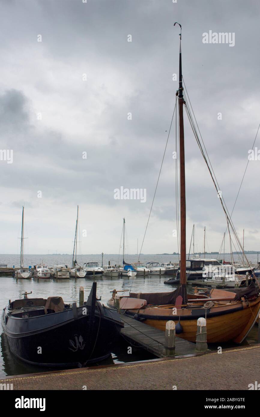 Traditional dutch fishing boats in hi-res stock photography and images ...