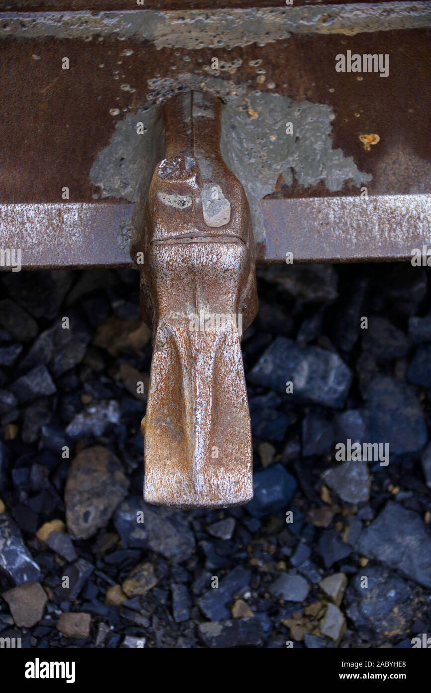 Teeth on a bucket on a wheel loader Stock Photo - Alamy