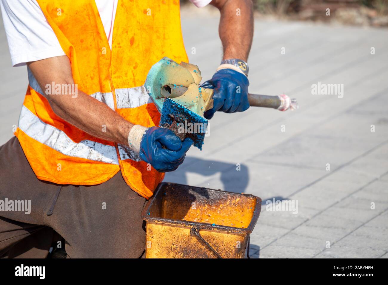 Cleaning trowel hi-res stock photography and images - Alamy