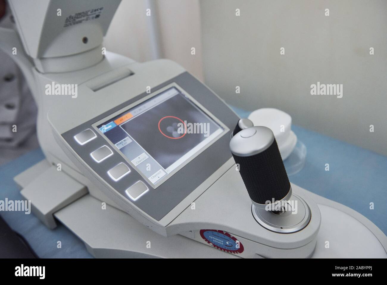 Device for scanning and diagnostic vision of the patients Stock Photo ...
