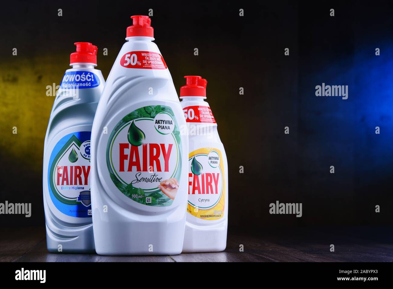 Fairy liquid detergent soap wash hi-res stock photography and images ...