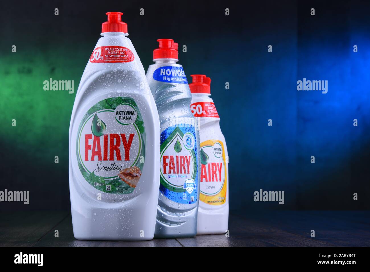 Fairy liquid detergent soap wash hi-res stock photography and images ...