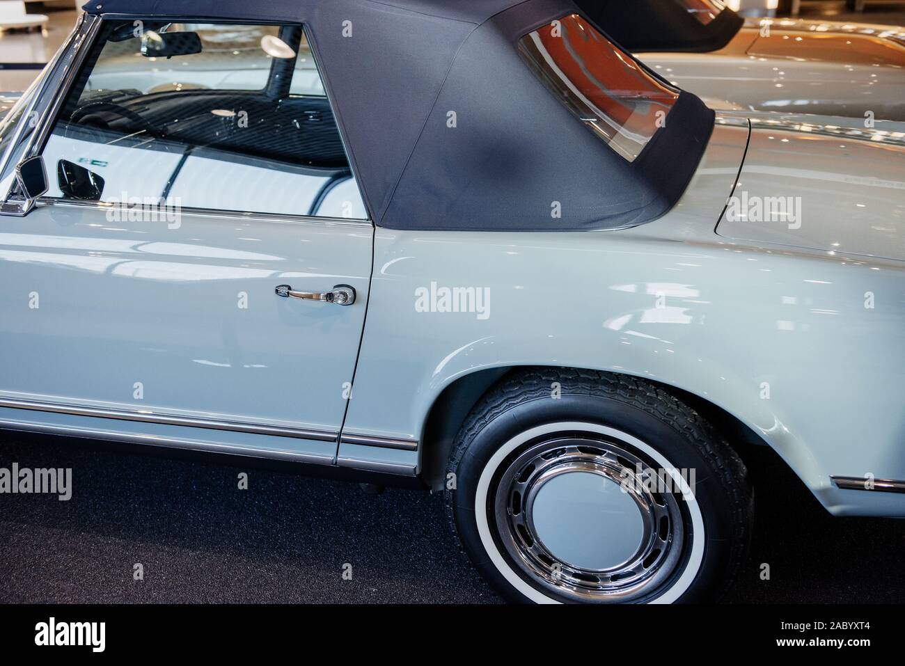 Car wheel arch hi-res stock photography and images - Alamy