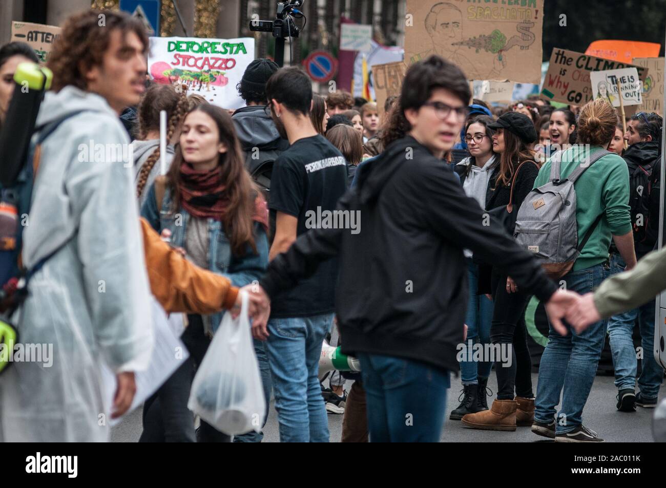 Climate change global warming rally rome hi-res stock photography and ...