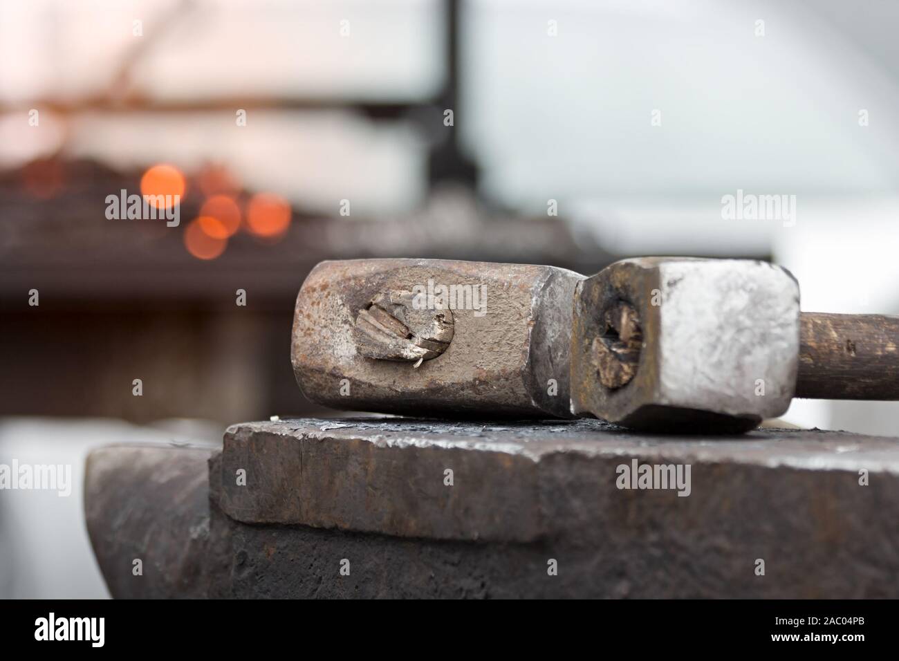 Forge hammer hi-res stock photography and images - Alamy