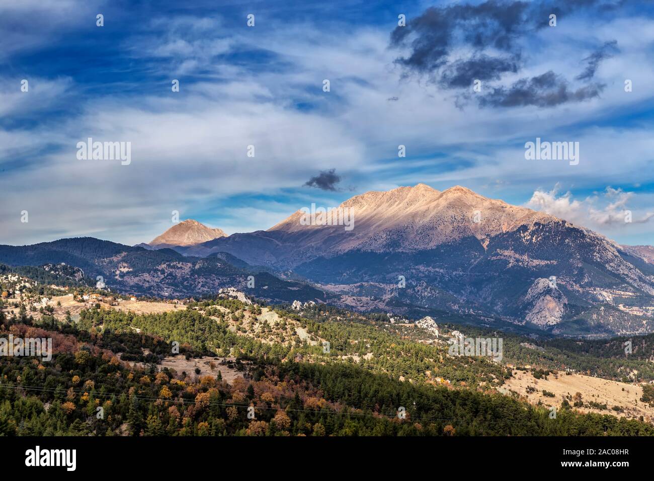 Taurus Mountains, Baranda Plateau and juniper trees Stock Photo - Alamy