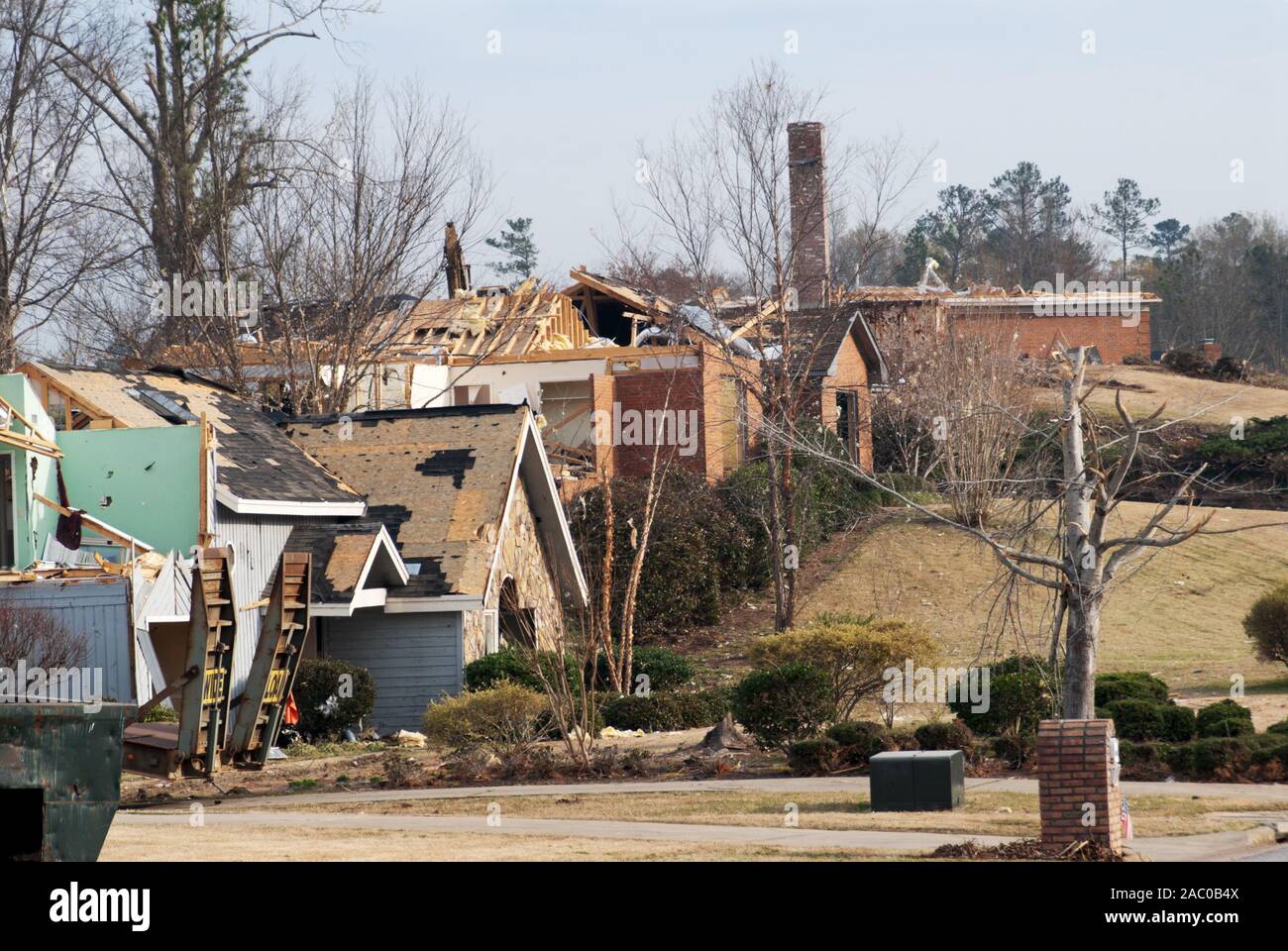 Tornado destroyed home construction hi-res stock photography and images ...