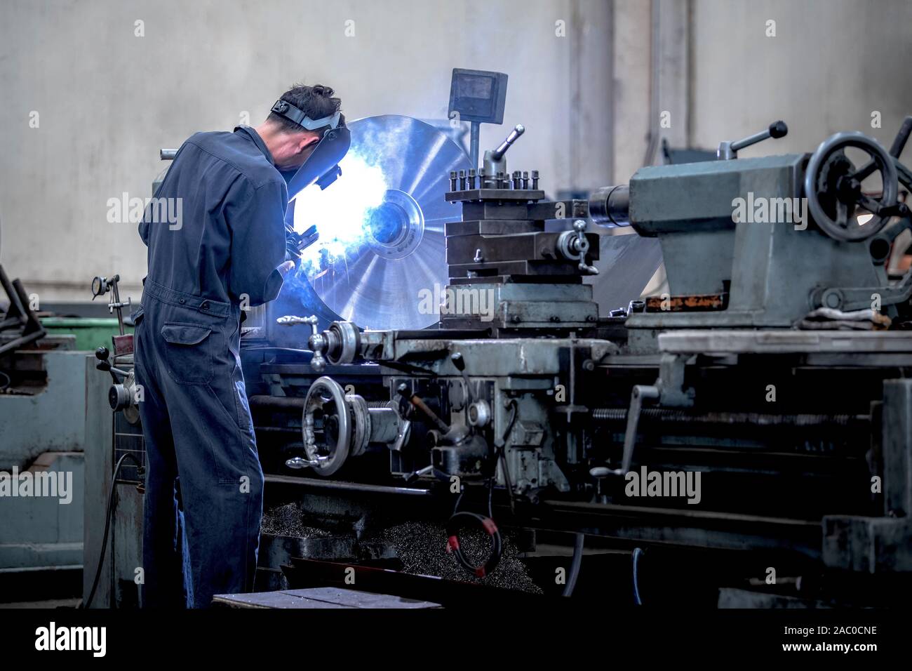 Lathes milling hi-res stock photography and images - Alamy