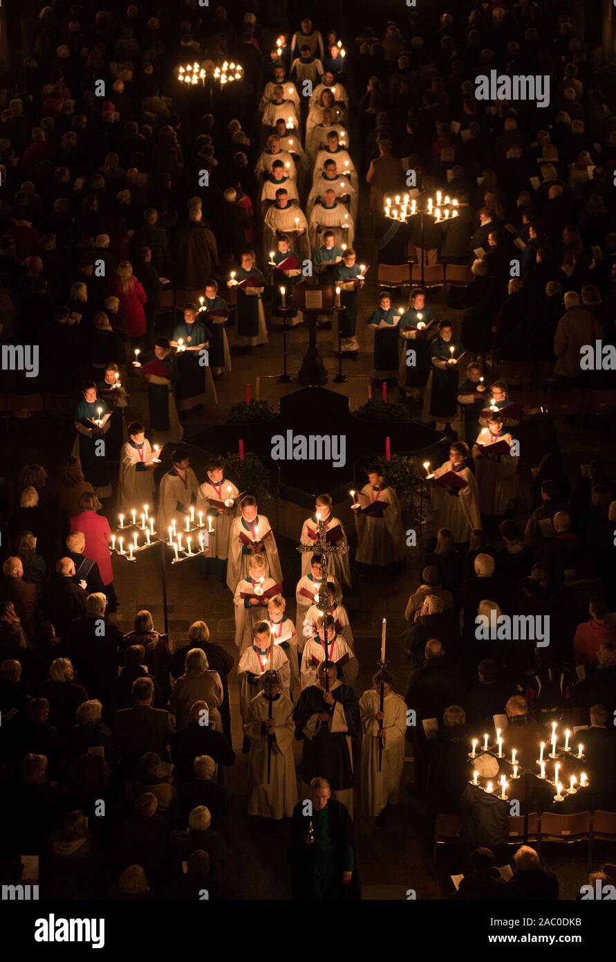 Candles are carried through Salisbury Cathedral during the advent ...