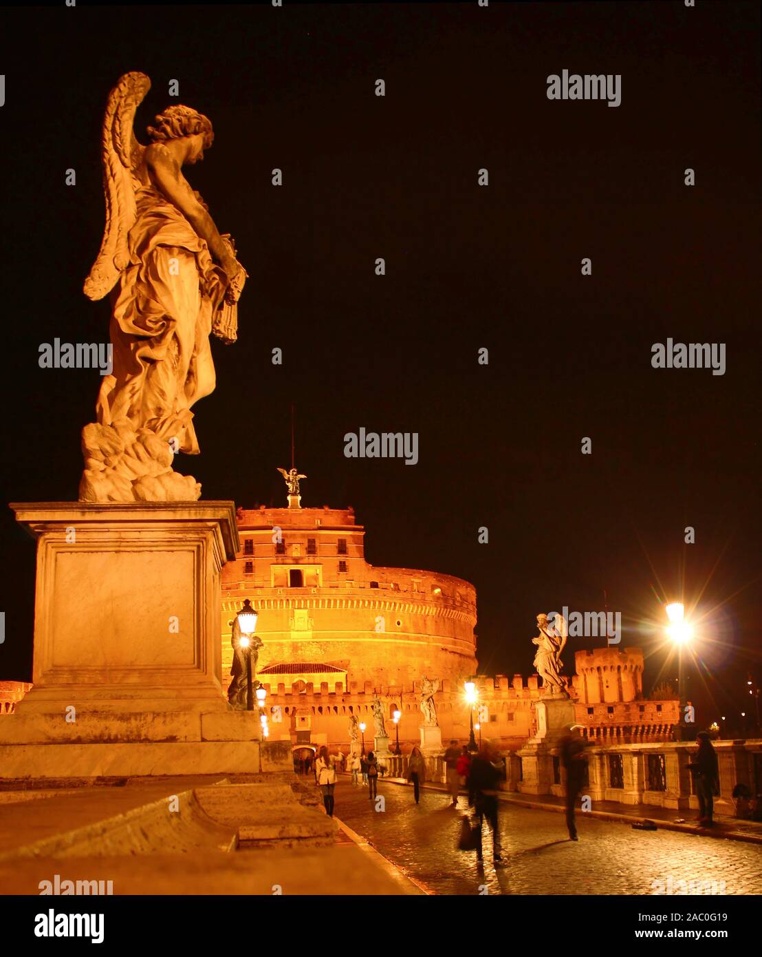 Vintage antique decorative classic white building facade. Rome, Italy ...