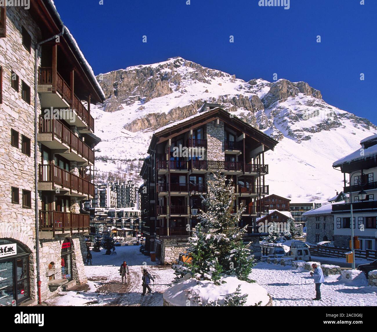 Val disere station hi-res stock photography and images - Alamy