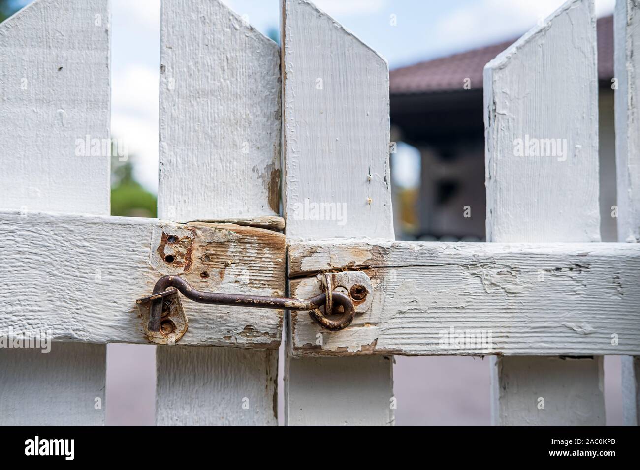Gate hook hi-res stock photography and images - Alamy
