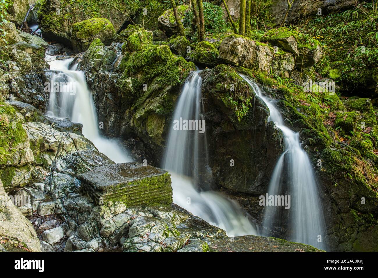 'waterfall country' hi-res stock photography and images - Alamy