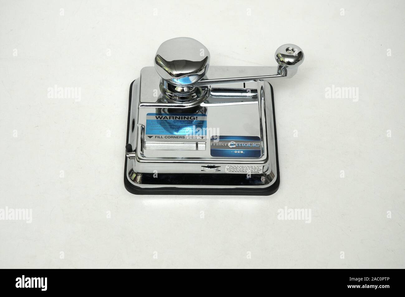 Cigarette rolling machine hi-res stock photography and images - Alamy