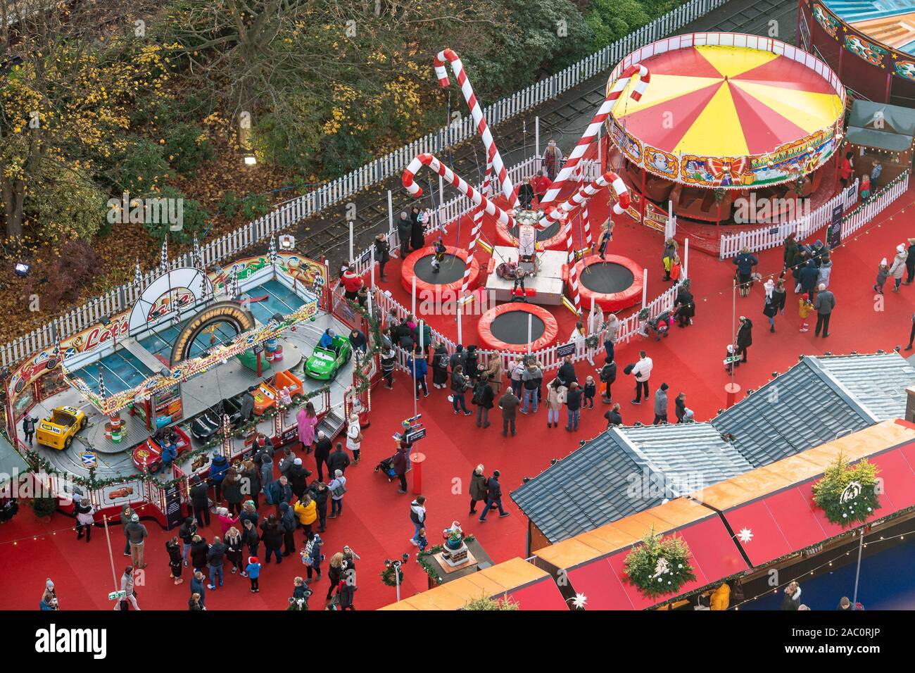 Edinburgh's Christmas, Princes street gardens, German Market Stock ...