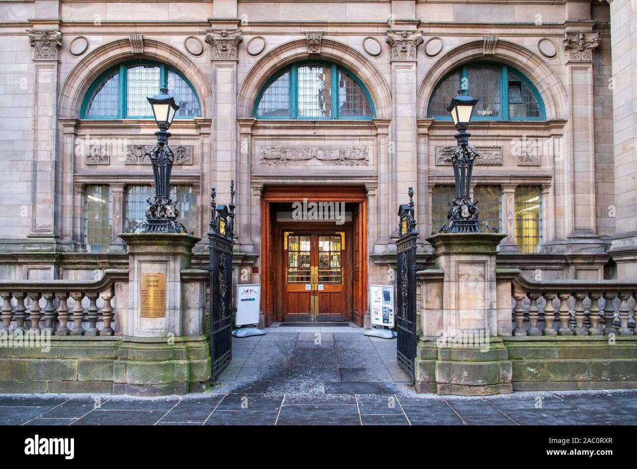 Central Library, George IV bridge, Edinburgh, GV Stock Photo - Alamy