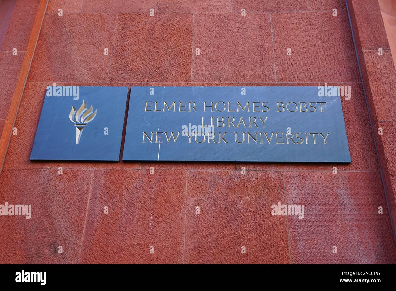 Nyu elmer holmes bobst library hi-res stock photography and images - Alamy