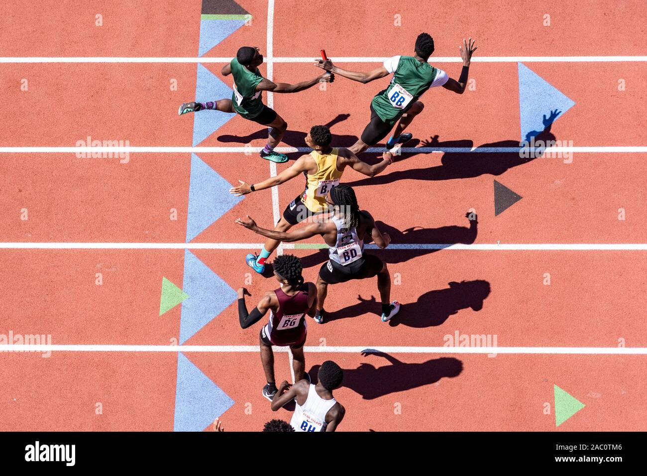 High School boys 4x400 runners competing at the 2019 Penn Relay Stock Photo - Alamy