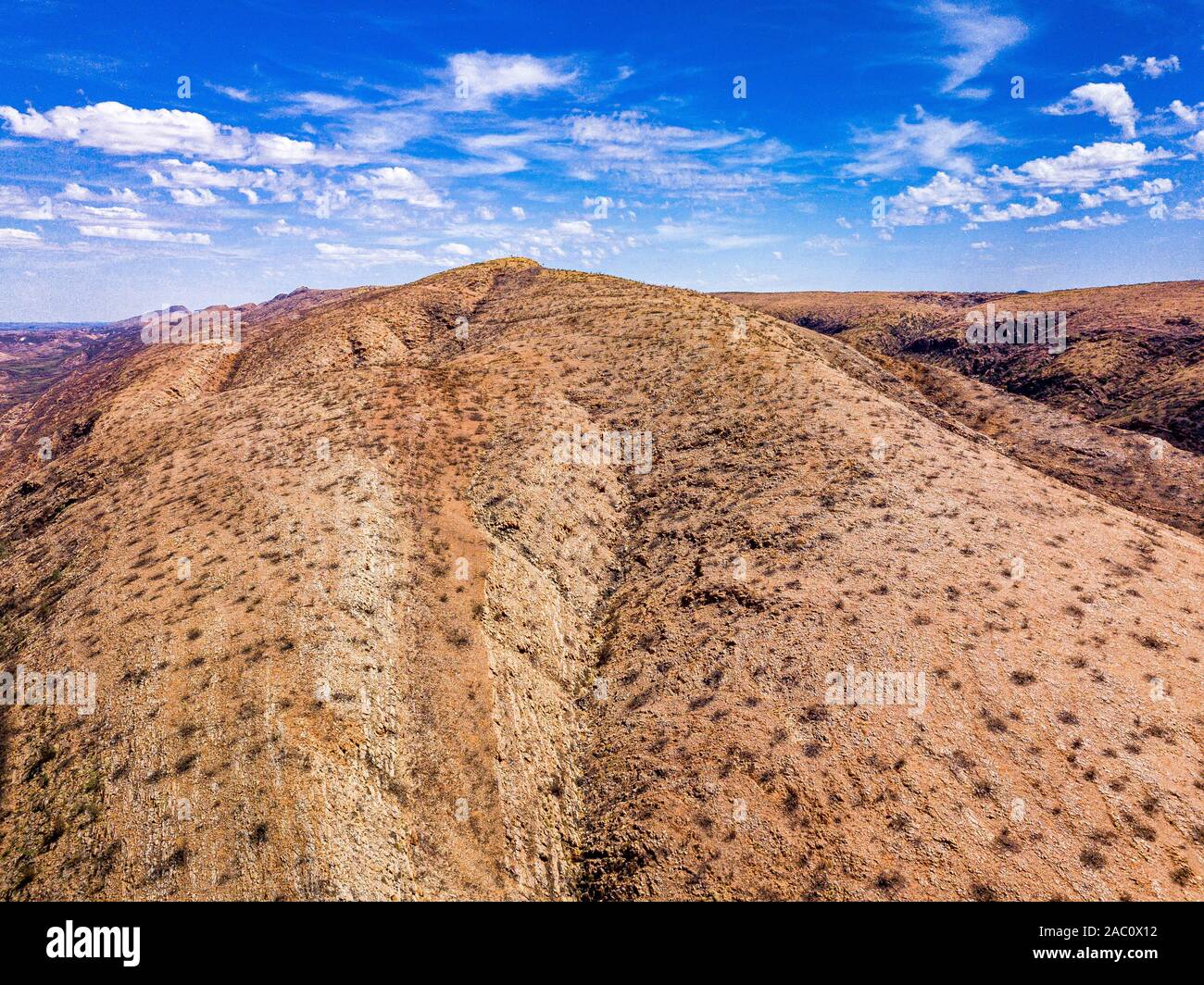 The dramatic rocky mountain landscape surrounding Serpentine Gorge in ...