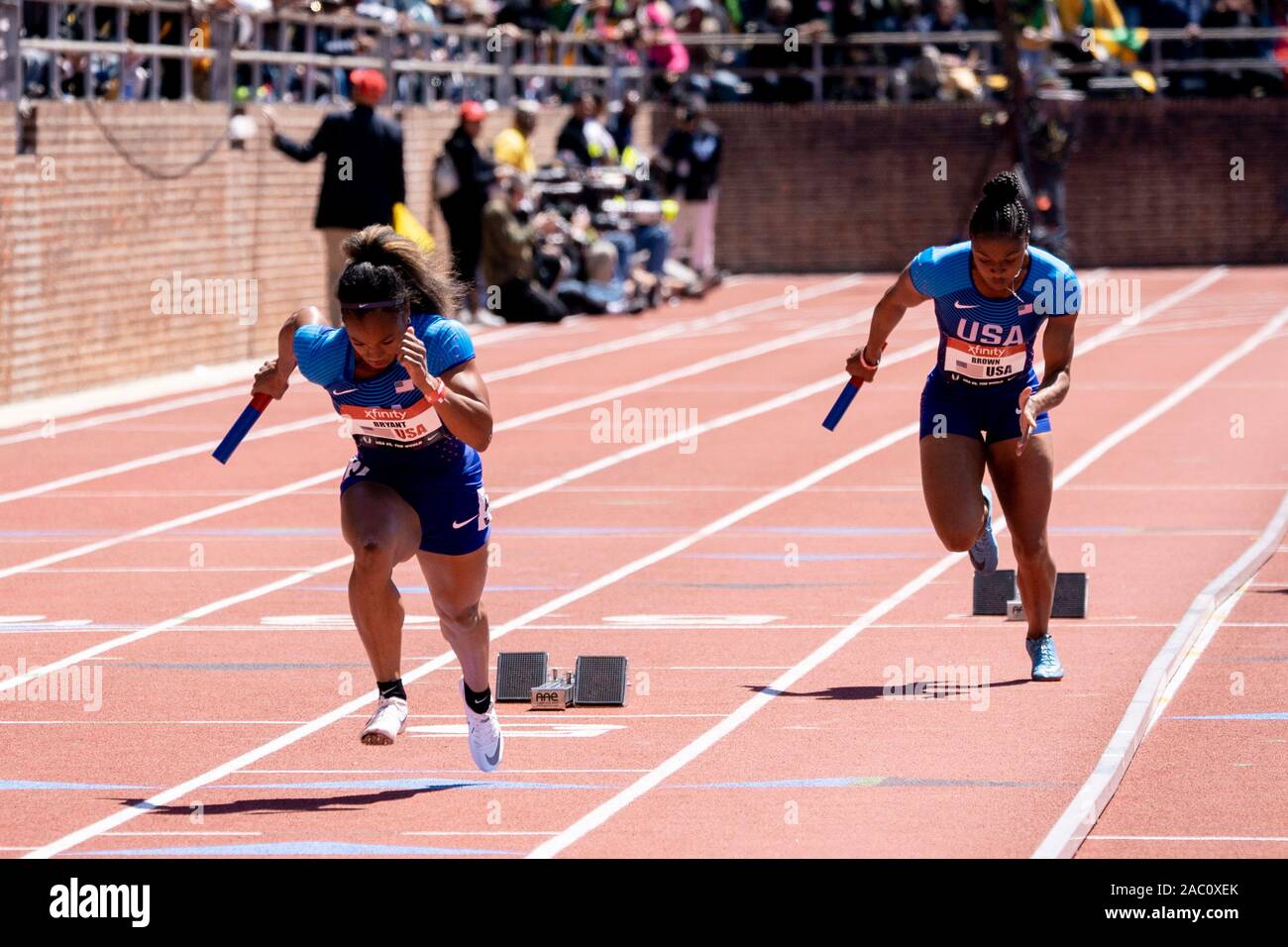 Dezerea Bryant and Aaliyah Brown (USA) competing USA vs the World Women ...