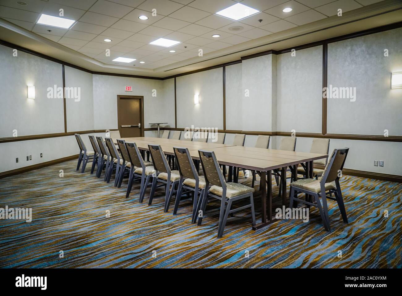 Empty hotel general purpose room hi-res stock photography and images ...