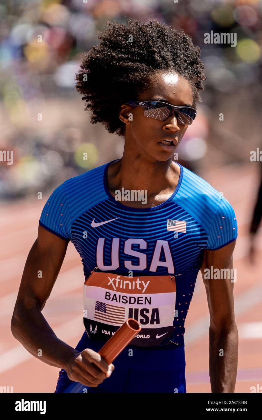 Kendall Baisden (USA) competing in the USA vs the World Women 4x400m at ...