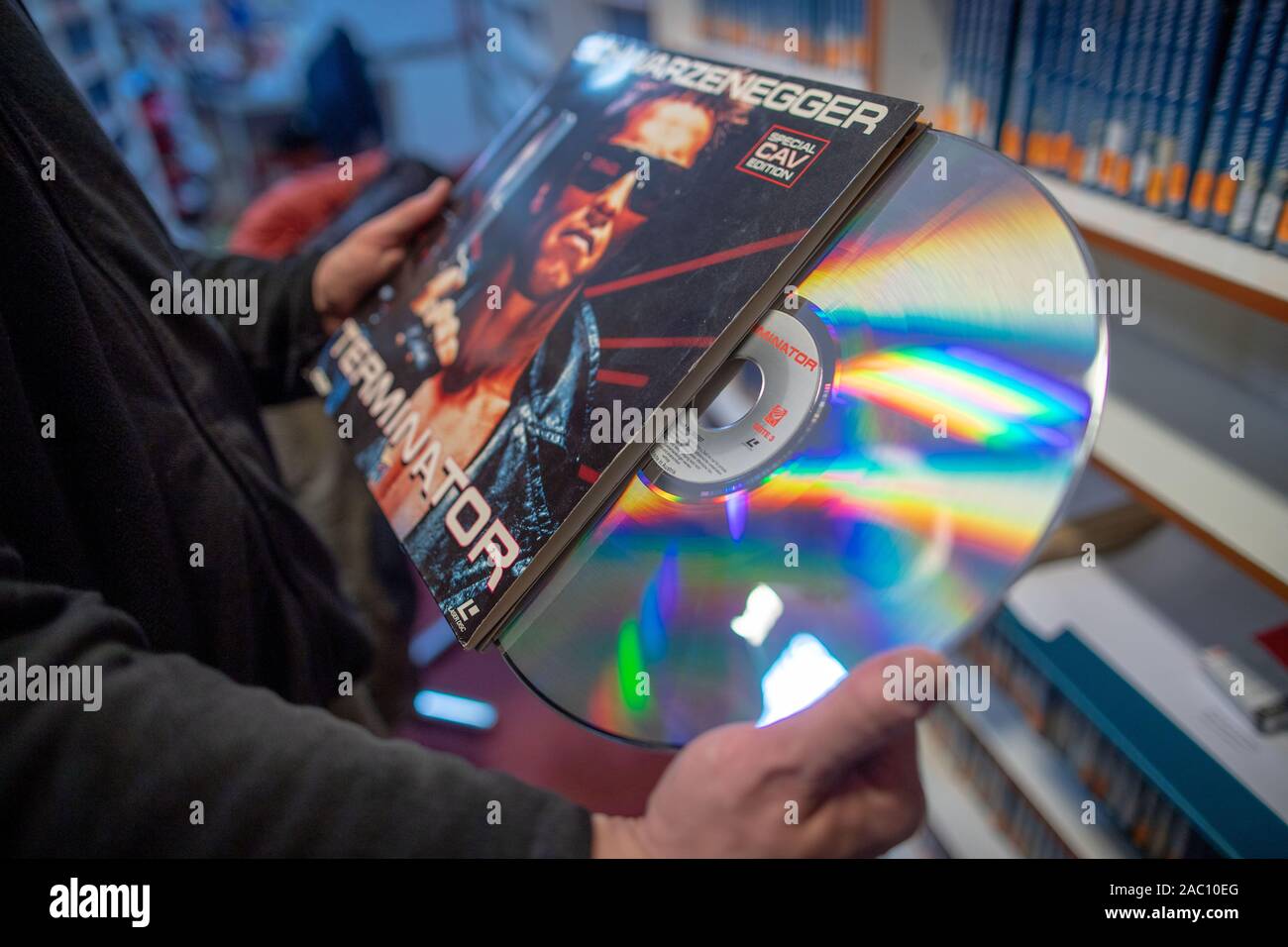 I'm under 25 years old, can someone teach me how to use a VHS player so ...