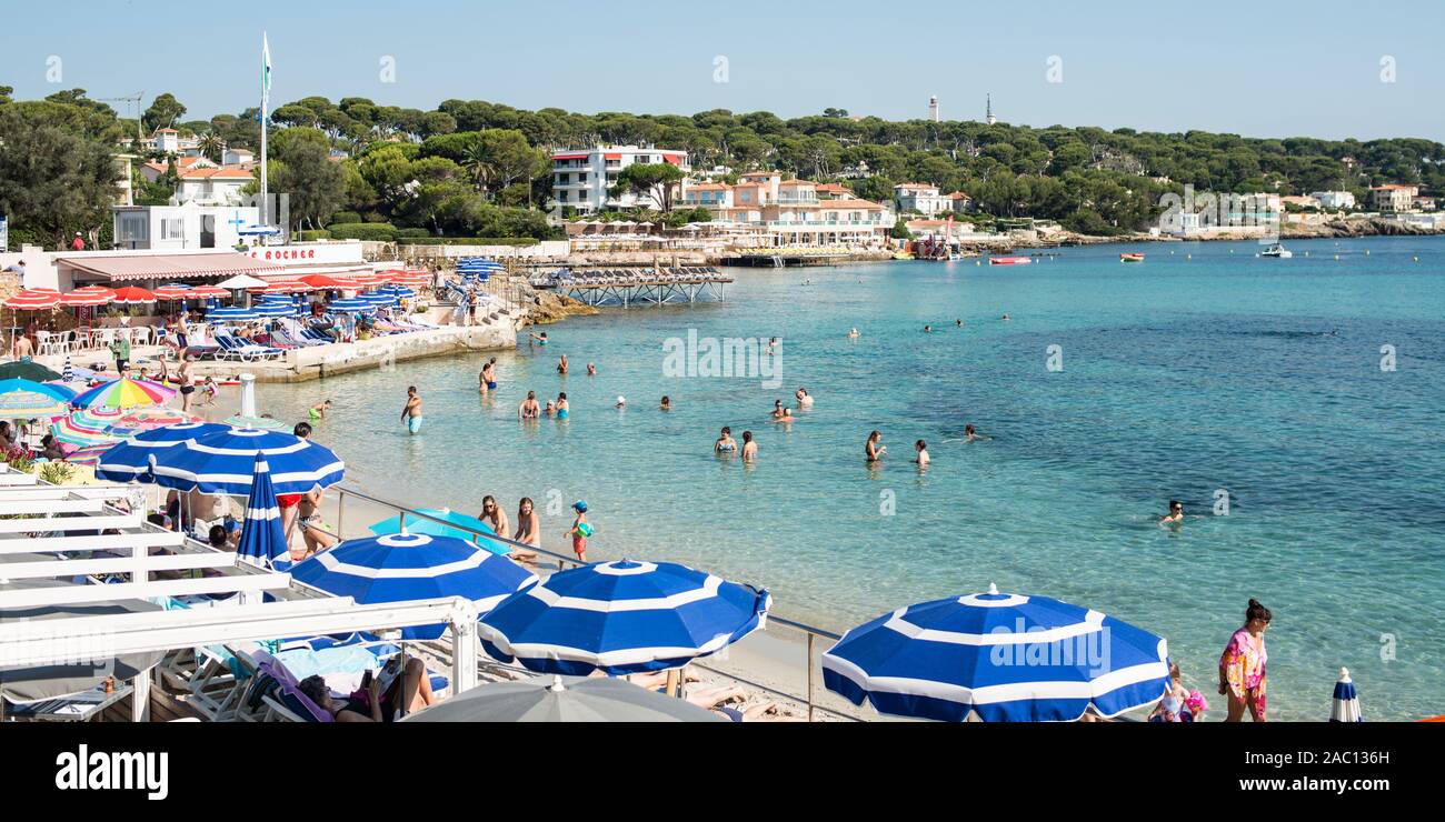 Antibes beach hi-res stock photography and images - Alamy