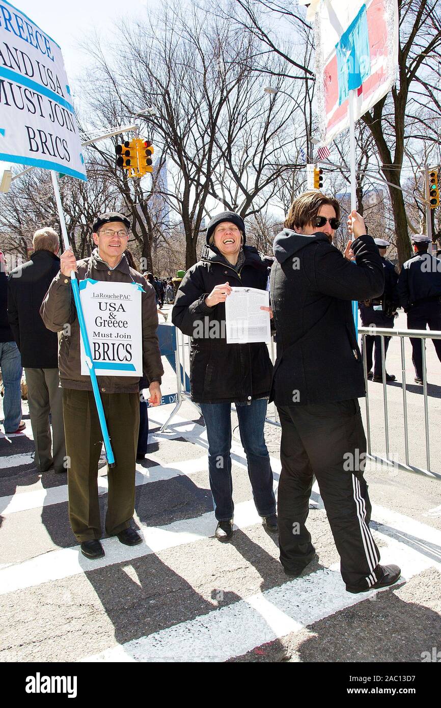 Christopher sare hi-res stock photography and images - Alamy