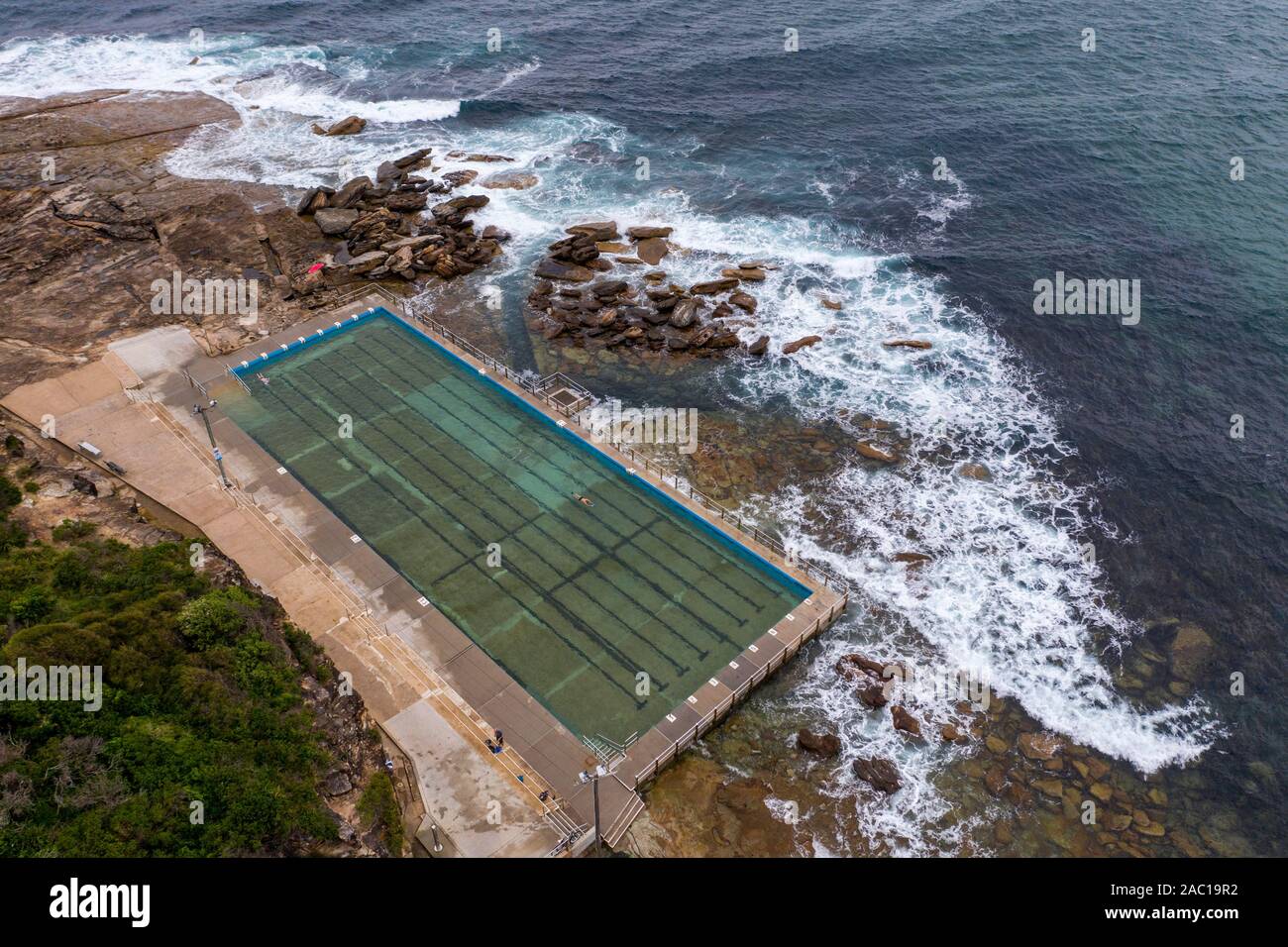 Freshwater tidal swimming pool in Sydney, New South Wales, Australia ...