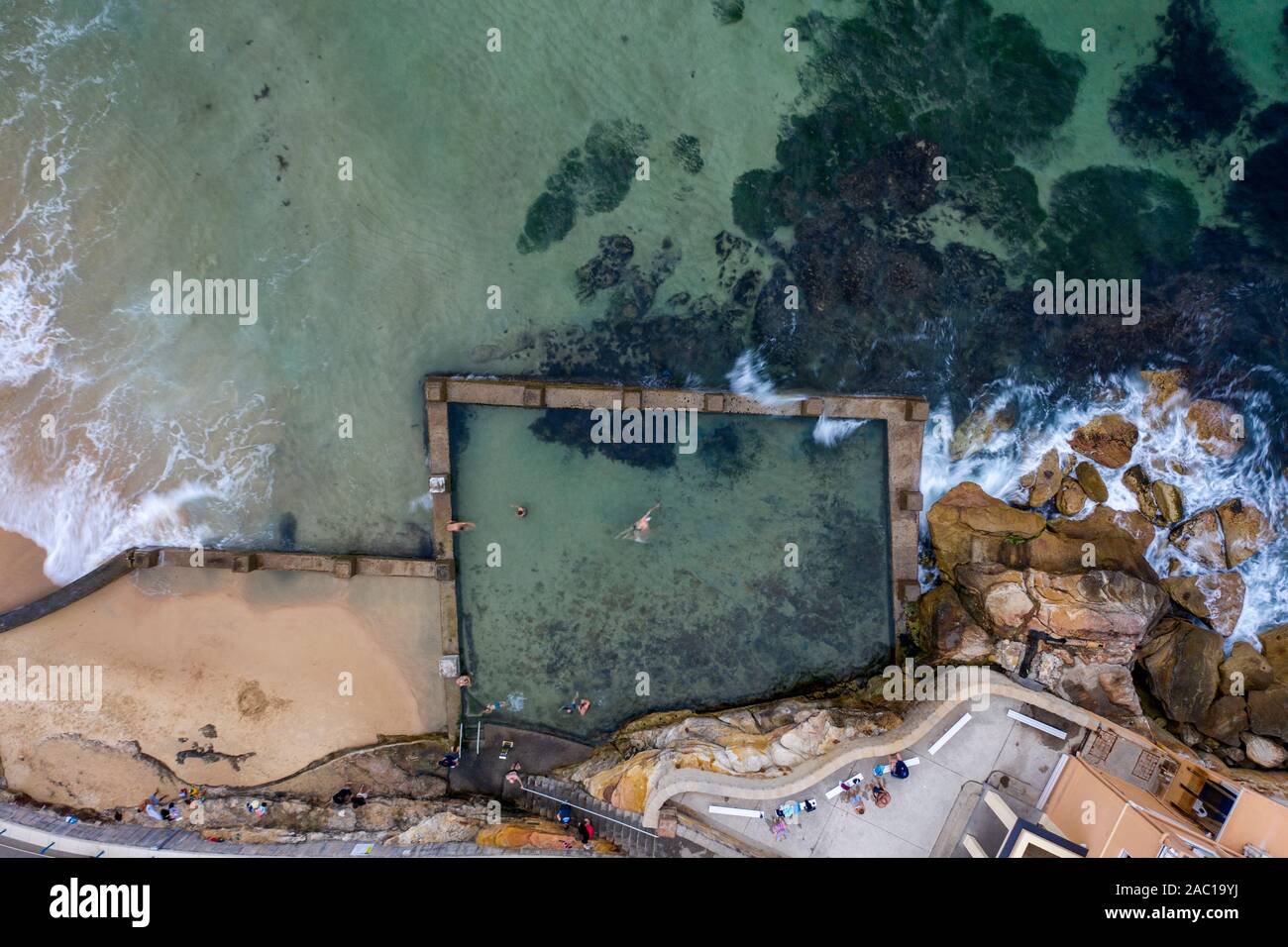 Rock pool baths hi-res stock photography and images - Alamy