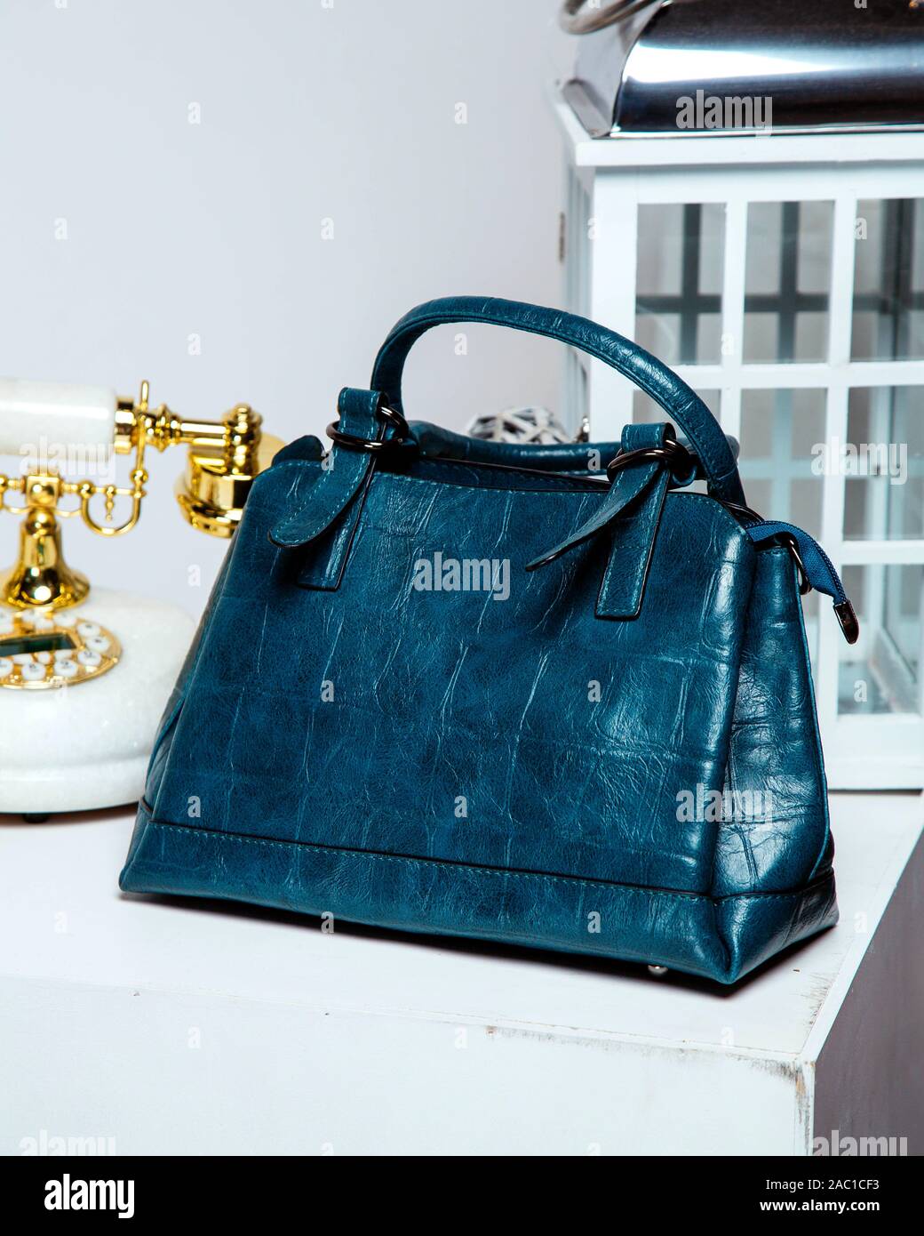 Short handles hi-res stock photography and images - Alamy