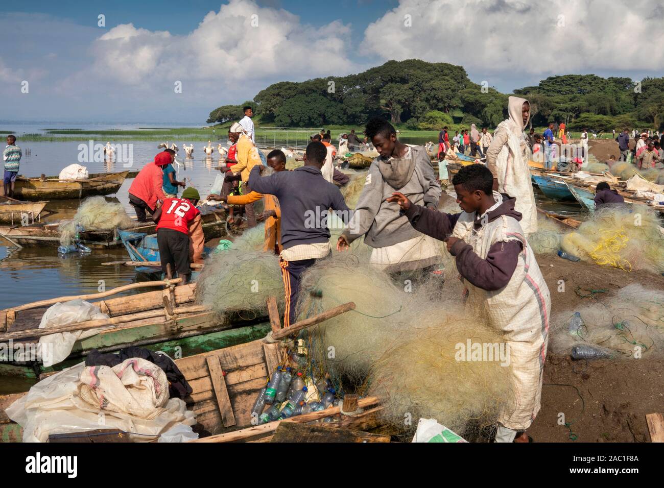 Fish market lake hawassa hawassa hi-res stock photography and images ...