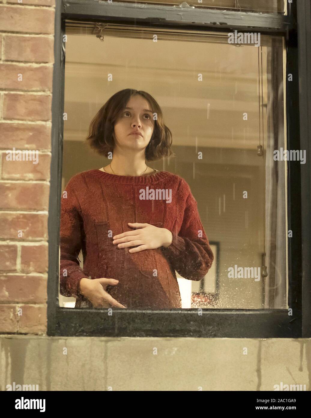 OLIVIA COOKE In MODERN LOVE 2019 Directed By EMMY ROSSUM JOHN
