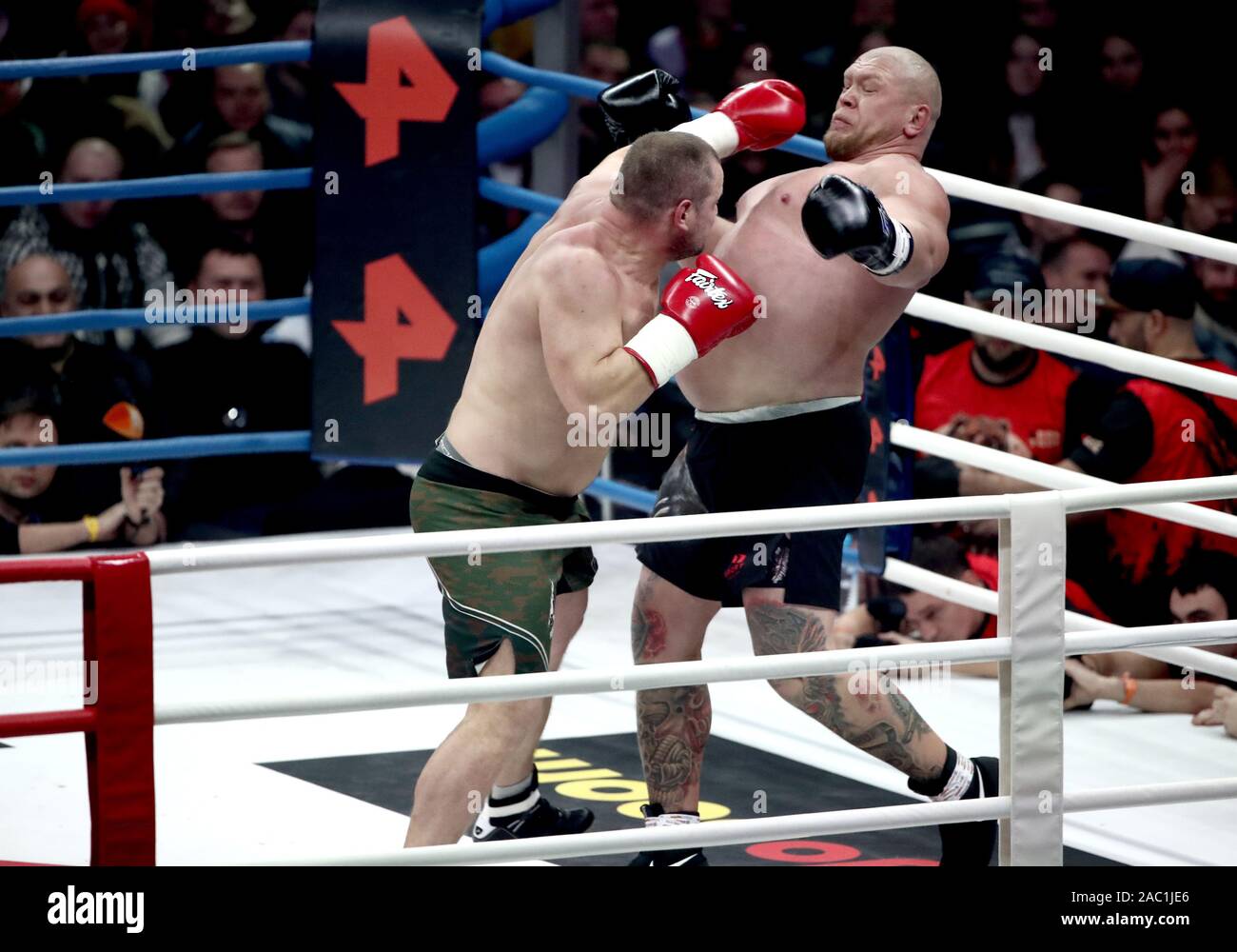 Heavyweight Wrestler High Resolution Stock Photography and Images - Alamy