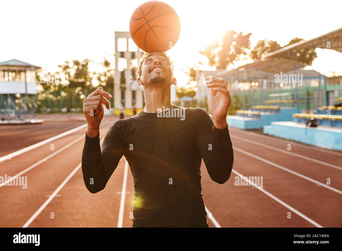 Basketball movements hi-res stock photography and images - Alamy