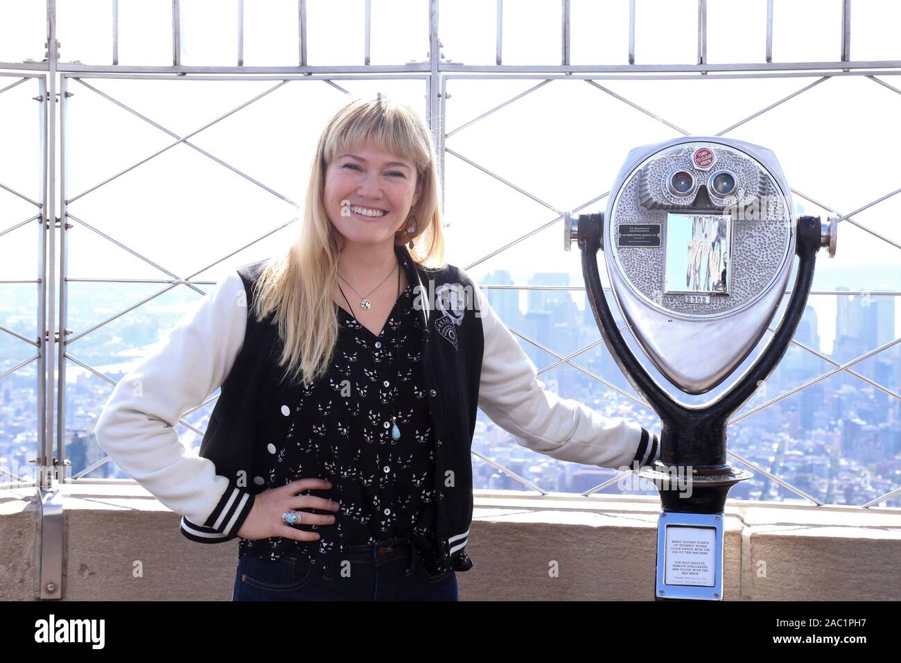 The cast of The Lightning Thief makes an appearance at the Empire State ...
