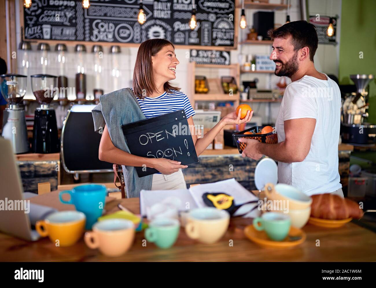 New business opening soon hi-res stock photography and images - Alamy