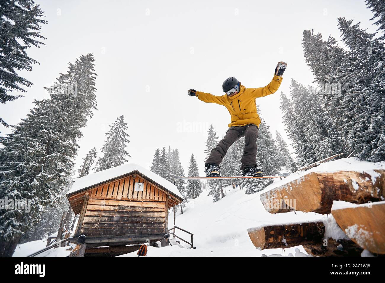 Extreme winter travel hi-res stock photography and images - Alamy