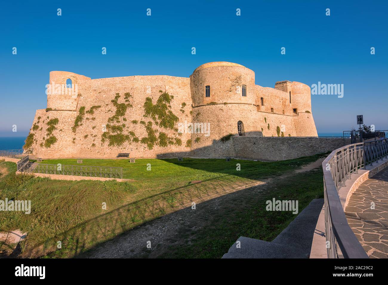 Ortona, italy hi-res stock photography and images - Alamy